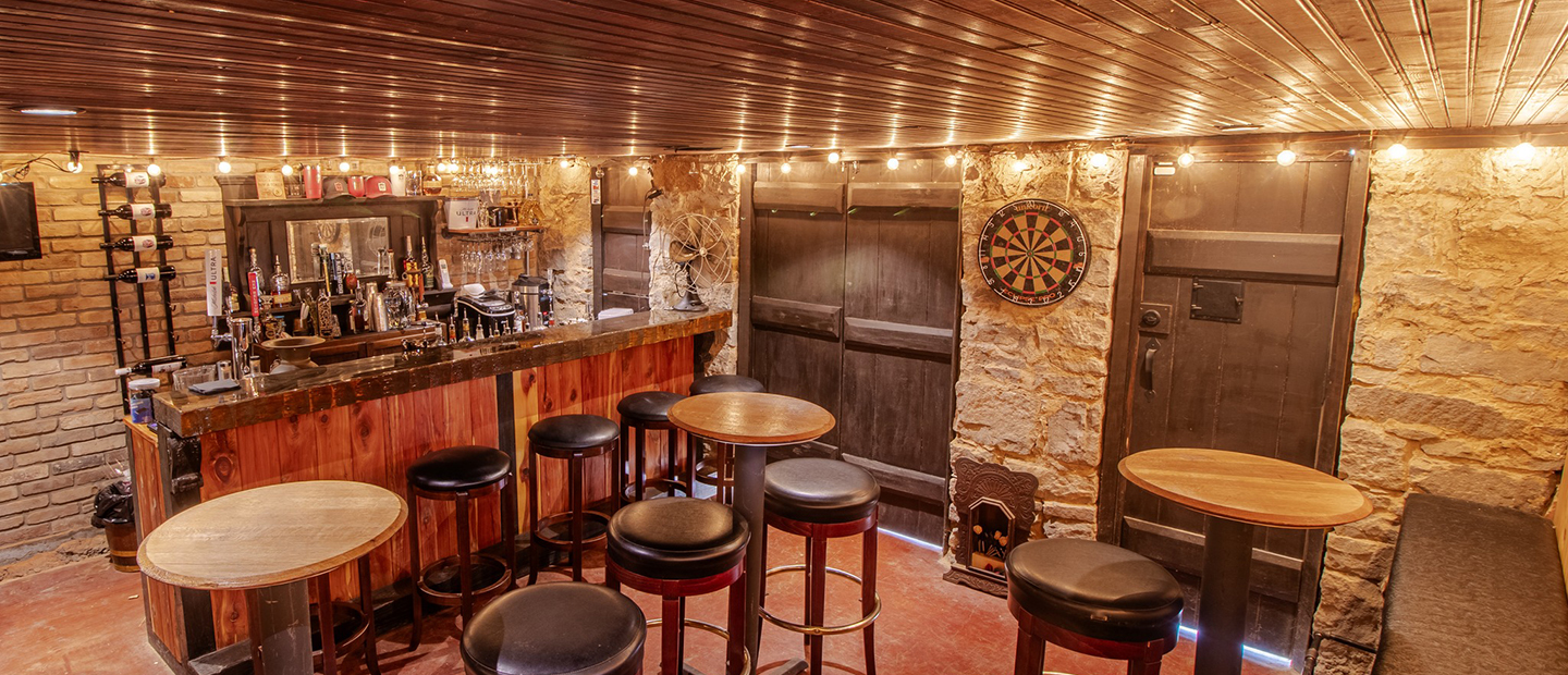 Boyd's Tavern of The Red Brick Inn - Cadiz-Trigg County Tourist Commission