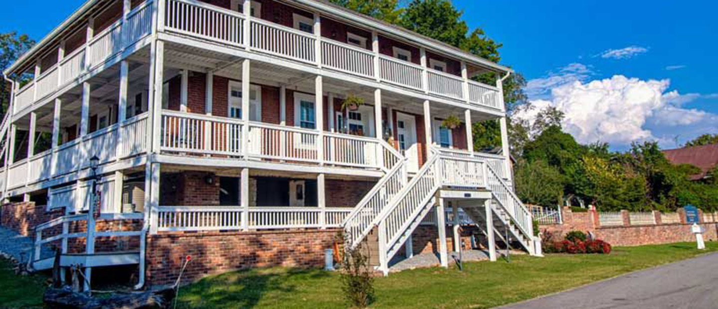 Red Brick Inn - Historic Canton Hotel - Cadiz-Trigg County Tourist ...